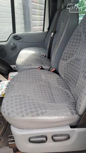 Ford Transit 2010 in Vilnius, with an engine capacity of 2.20 L and mileage of 301 thousand km for 5750 €, photo 9 on AUTOMOTO.COM.LV