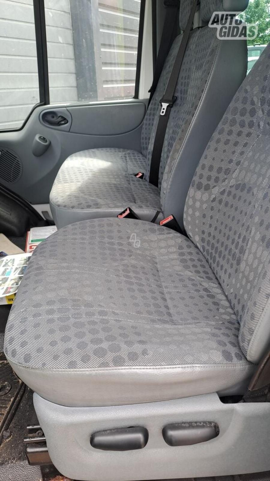 Ford Transit 2010 in Vilnius, with an engine capacity of 2.20 L and mileage of 301 thousand km for 5750 €, photo 9 on AUTOMOTO.COM.LV
