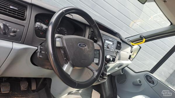 Ford Transit 2010 in Vilnius, with an engine capacity of 2.20 L and mileage of 301 thousand km for 5350 €, photo 9 on AUTOMOTO.COM.LV
