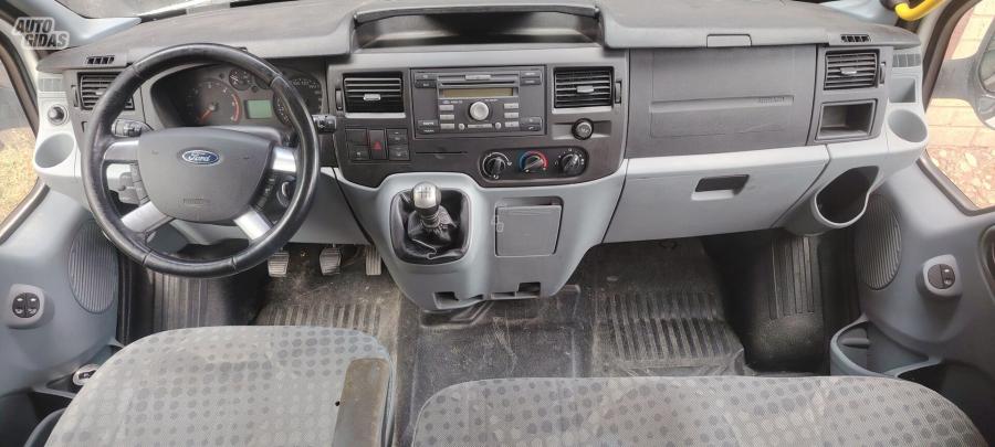 Ford Transit 2012 in Kaunas, with an engine capacity of 2.20 L and mileage of 401 thousand km for 3000 €, photo 7 on AUTOMOTO.COM.LV