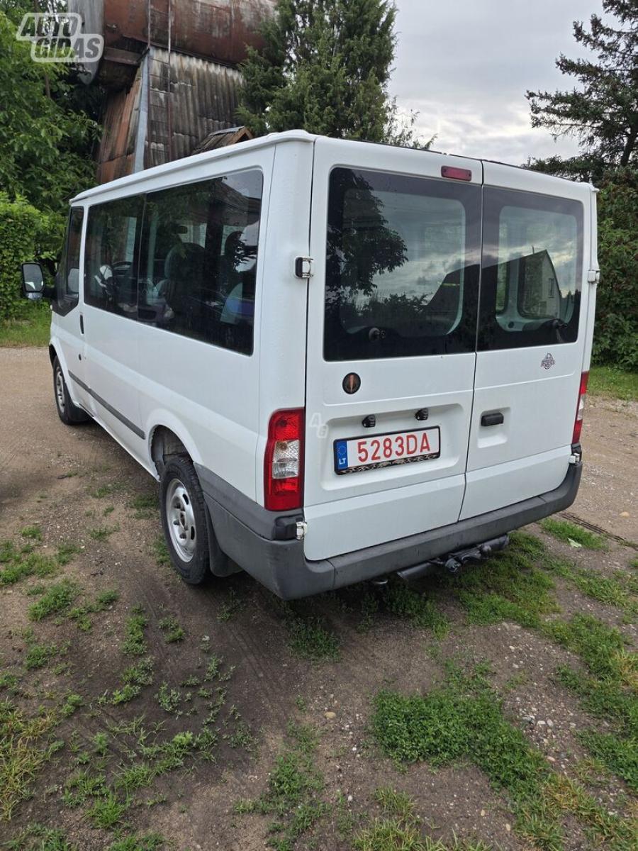 Ford Transit 2013 in Kaunas, with an engine capacity of 2.20 L and mileage of 188 thousand km for 5000 €, photo 4 on AUTOMOTO.COM.LV
