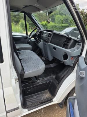 Ford Transit 2013 in Kaunas, with an engine capacity of 2.20 L and mileage of 188 thousand km for 5000 €, photo 9 on AUTOMOTO.COM.LV