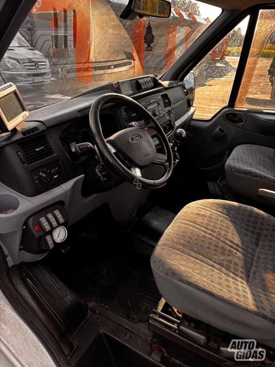 Ford Transit 2013 in Kretinga, with an engine capacity of 2.20 L and mileage of 324 thousand km for 5000 €, photo 4 on AUTOMOTO.COM.LV