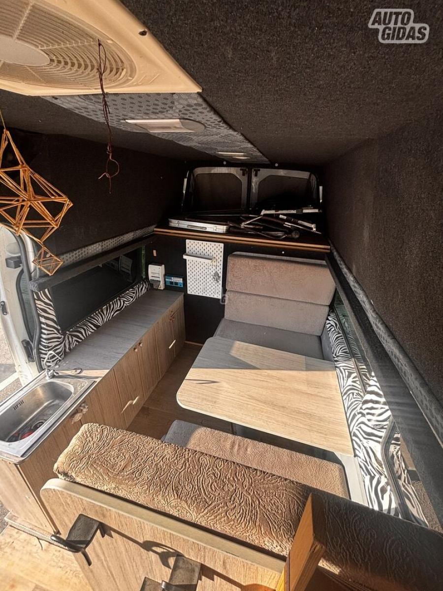 Ford Transit 2013 in Kretinga, with an engine capacity of 2.20 L and mileage of 324 thousand km for 5000 €, photo 11 on AUTOMOTO.COM.LV
