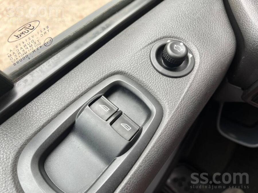 Ford Transit 2014 in Riga, with an engine capacity of 2.20 L and mileage of 0 thousand km for 9250 €, photo 18 on AUTOMOTO.COM.LV