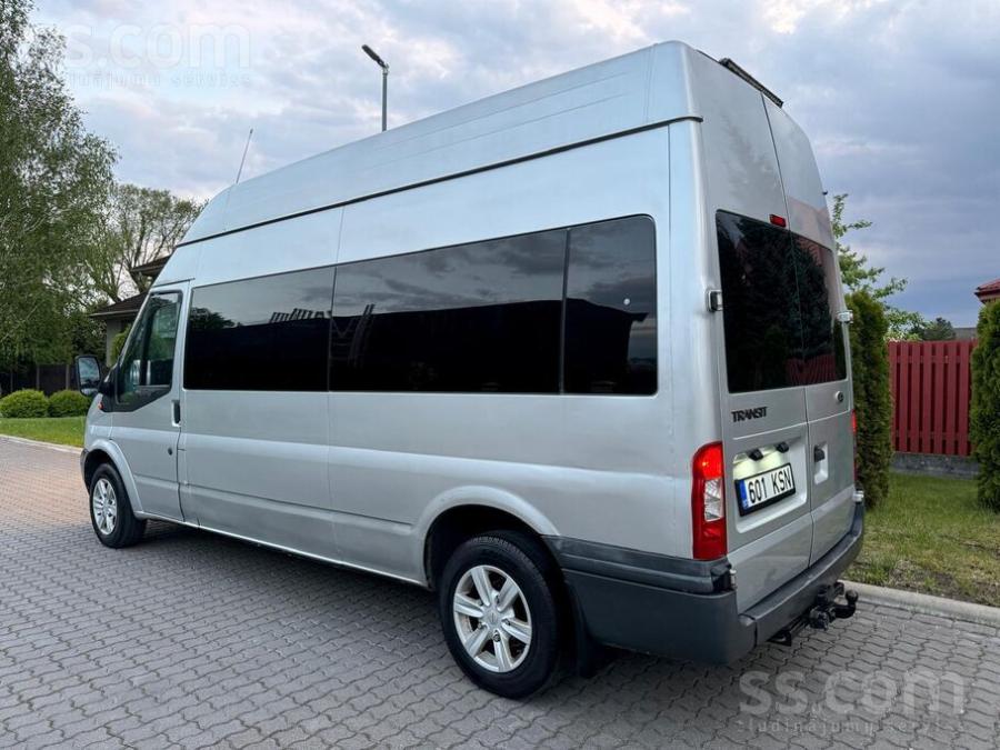 Ford Transit 2011 in Riga, with an engine capacity of 2.20 L and mileage of 315 thousand km for 7950 €, photo 4 on AUTOMOTO.COM.LV