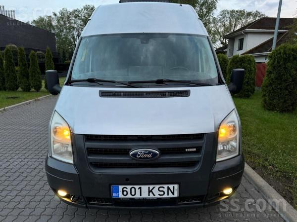 Ford Transit 2011 in Riga, with an engine capacity of 2.20 L and mileage of 315 thousand km for 7950 €, photo 9 on AUTOMOTO.COM.LV
