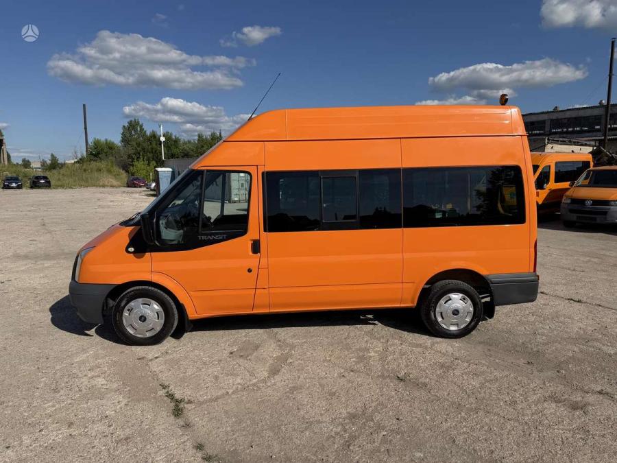 Orange Ford Transit 2012 in Kelme, with an engine capacity of 2.20 L and mileage of 182 thousand km for 7600 €, photo 5 on AUTOMOTO.COM.LV