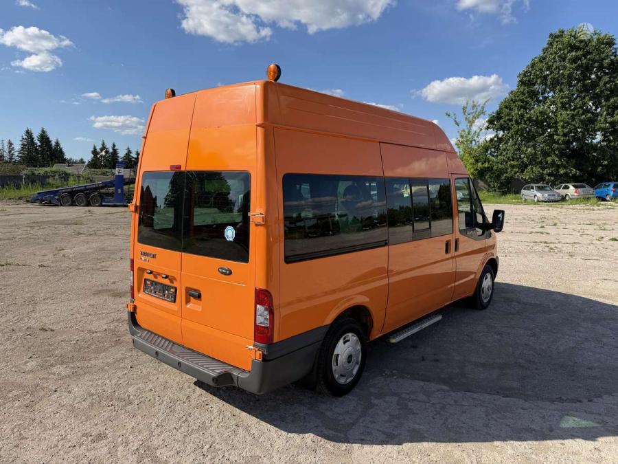 Orange Ford Transit 2012 in Kelme, with an engine capacity of 2.20 L and mileage of 182 thousand km for 7600 €, photo 8 on AUTOMOTO.COM.LV