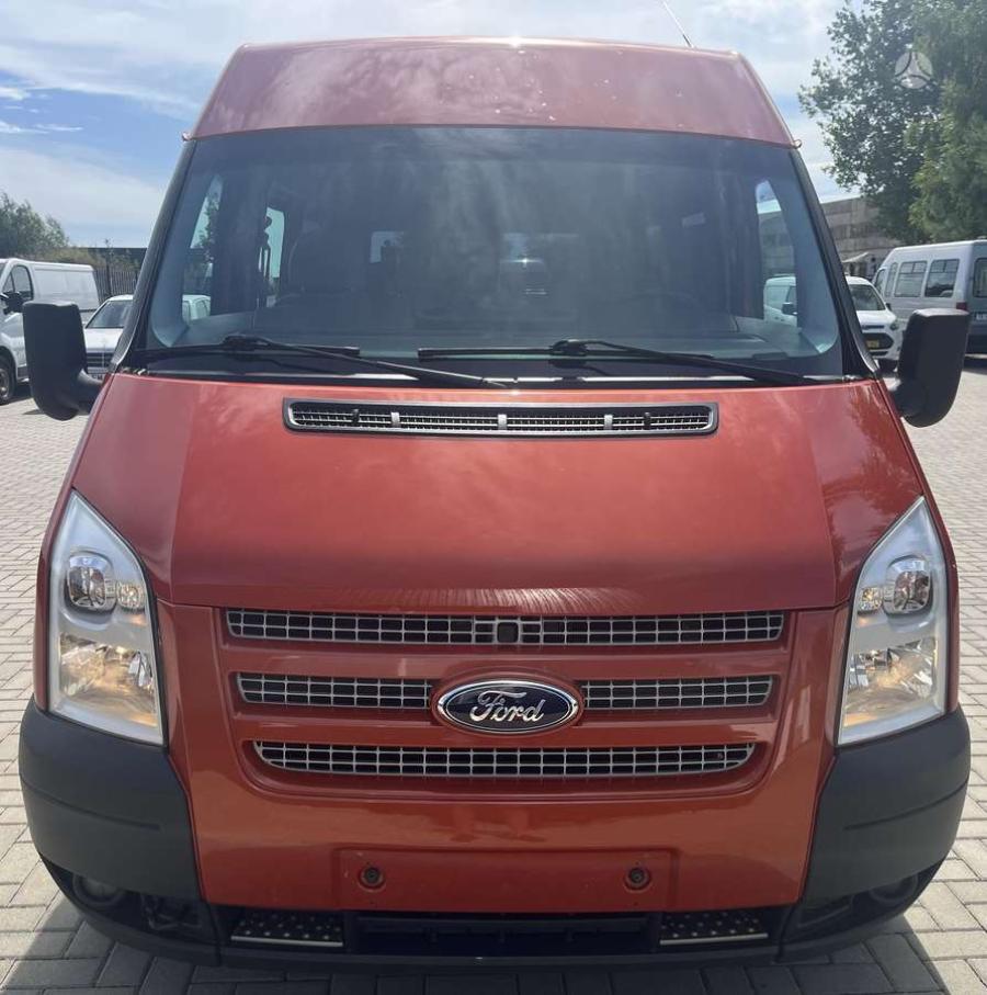 Orange Ford Transit 2012 in Taurage, with an engine capacity of 2.20 L and mileage of 245 thousand km for 6300 €, photo 5 on AUTOMOTO.COM.LV