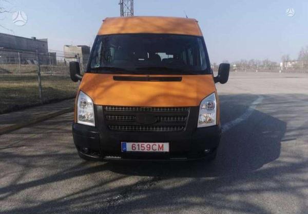 Orange Ford Transit 2014 in Kaunas, with an engine capacity of 2.20 L and mileage of 211 thousand km for 8000 €, photo 4 on AUTOMOTO.COM.LV