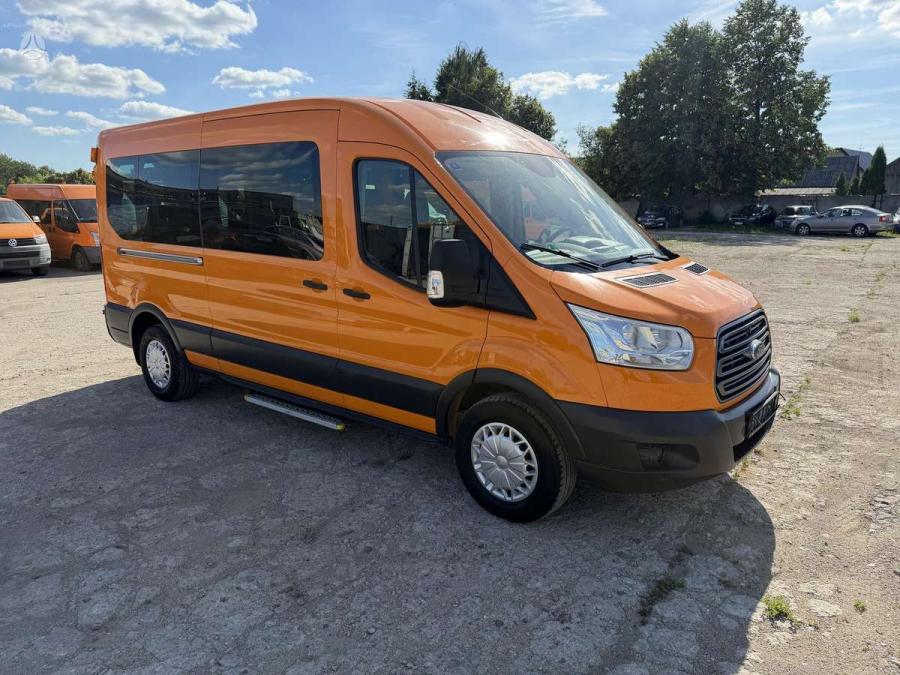 Orange Ford Transit 2016 in Kelme, with an engine capacity of 2.20 L and mileage of 216 thousand km for 12800 €, photo 1 on AUTOMOTO.COM.LV