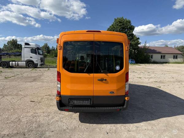 Orange Ford Transit 2016 in Kelme, with an engine capacity of 2.20 L and mileage of 216 thousand km for 12800 €, photo 6 on AUTOMOTO.COM.LV