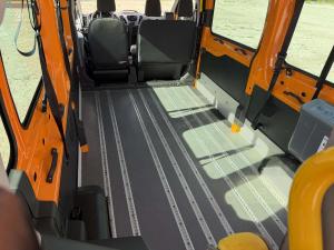Orange Ford Transit 2016 in Kelme, with an engine capacity of 2.20 L and mileage of 216 thousand km for 12800 €, photo 15 on AUTOMOTO.COM.LV