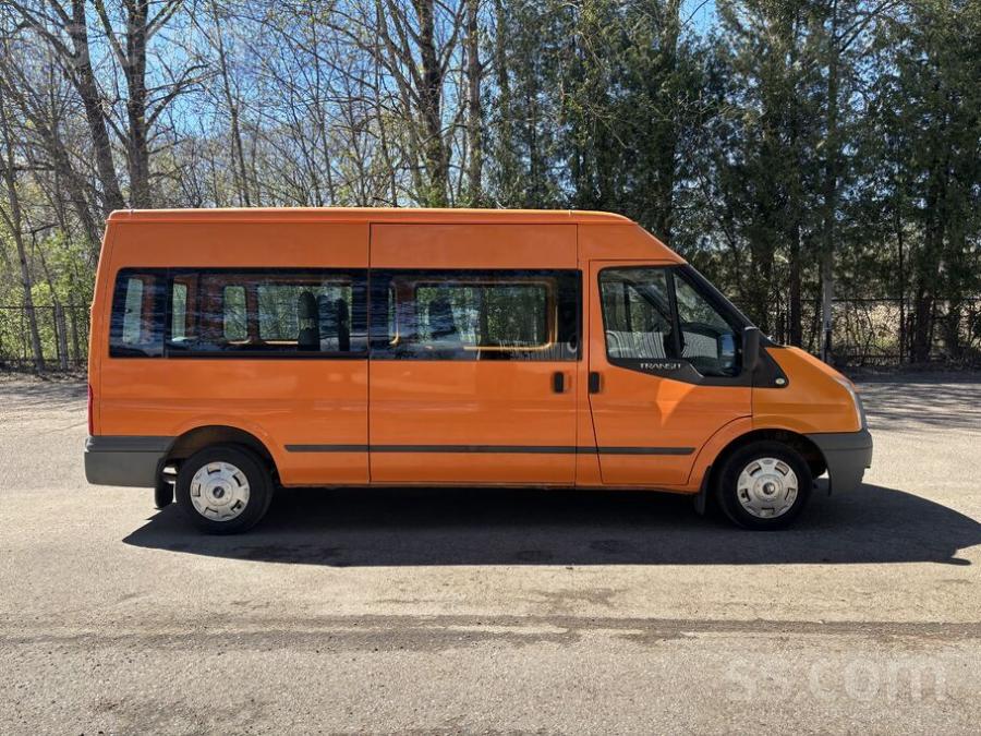 Orange Ford Transit 2011 in Ogre, with an engine capacity of 2.20 L and mileage of 93 thousand km for 7980 €, photo 1 on AUTOMOTO.COM.LV