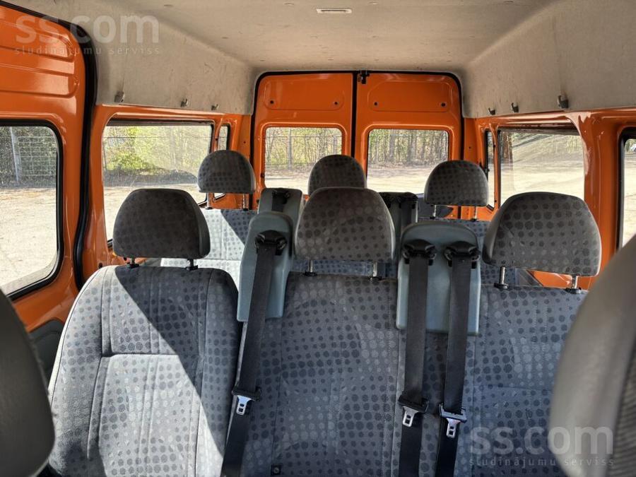 Orange Ford Transit 2011 in Ogre, with an engine capacity of 2.20 L and mileage of 93 thousand km for 7980 €, photo 14 on AUTOMOTO.COM.LV