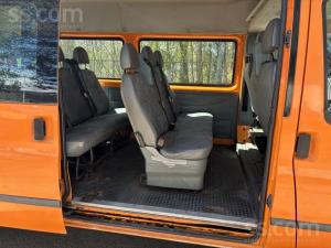 Orange Ford Transit 2011 in Ogre, with an engine capacity of 2.20 L and mileage of 93 thousand km for 7980 €, photo 15 on AUTOMOTO.COM.LV