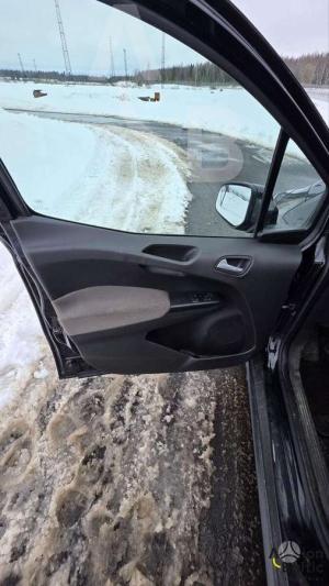 Ford Transit 2019 in Mazeikiai, with an engine capacity of 1.00 L and mileage of 169 thousand km for 3000 €, photo 8 on AUTOMOTO.COM.LV
