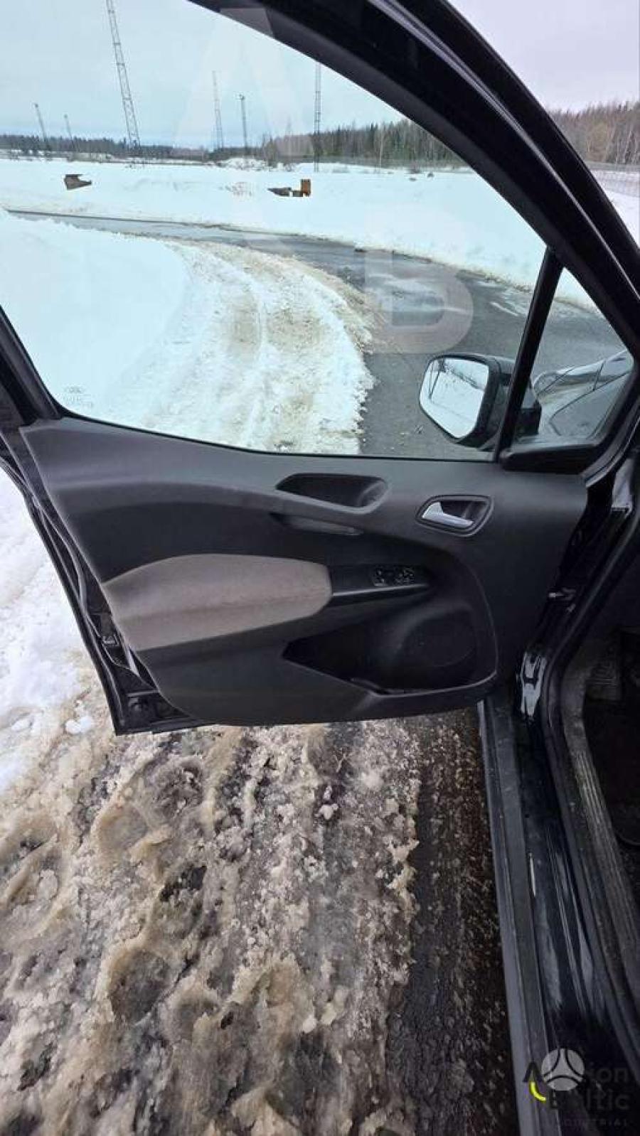 Ford Transit 2019 in Mazeikiai, with an engine capacity of 1.00 L and mileage of 169 thousand km for 3000 €, photo 8 on AUTOMOTO.COM.LV