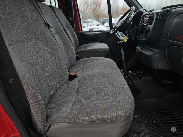 Sarkans Ford Transit 2003 Pakruojis, ar dzinēja tilpumu 2.40 L un nobraukumu 208 tūkst. km par 3100 €, foto 9 vietnē AUTOMOTO.COM.LV
