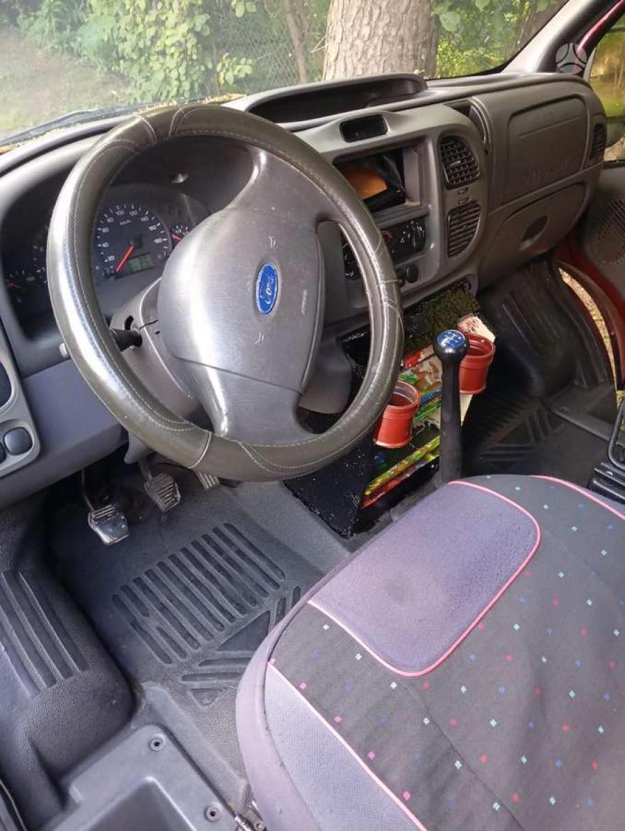 Sarkans Ford Transit 2004 Viļņa, ar dzinēja tilpumu 2.00 L un nobraukumu 250 tūkst. km par 2999 €, foto 6 vietnē AUTOMOTO.COM.LV