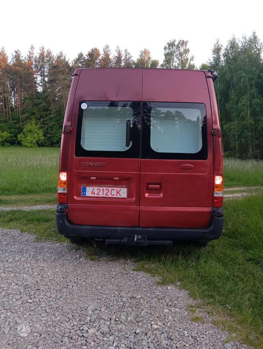 Sarkans Ford Transit 2004 Viļņa, ar dzinēja tilpumu 2.00 L un nobraukumu 250 tūkst. km par 2999 €, foto 22 vietnē AUTOMOTO.COM.LV