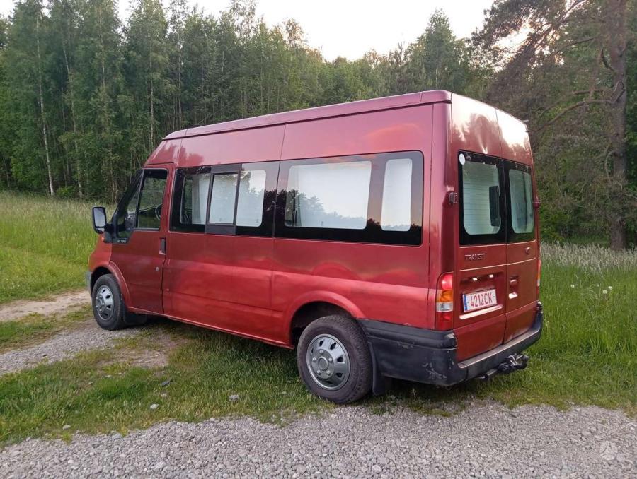 Sarkans Ford Transit 2004 Viļņa, ar dzinēja tilpumu 2.00 L un nobraukumu 250 tūkst. km par 2999 €, foto 24 vietnē AUTOMOTO.COM.LV