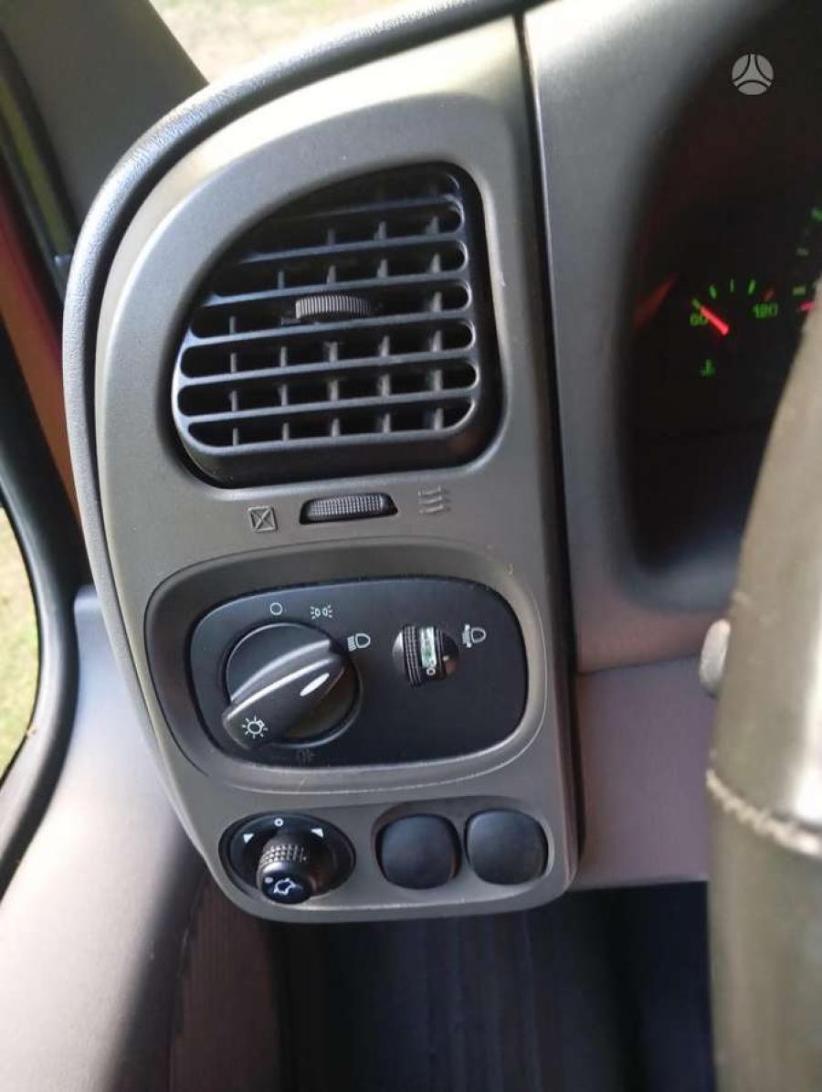 Sarkans Ford Transit 2004 Viļņa, ar dzinēja tilpumu 2.00 L un nobraukumu 250 tūkst. km par 2999 €, foto 41 vietnē AUTOMOTO.COM.LV