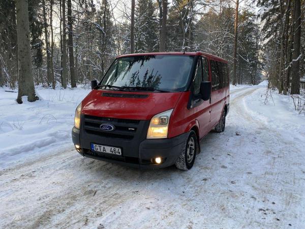 Red Ford Transit 2006 in Vilnius, with an engine capacity of 2.20 L and mileage of 232 thousand km for 4200 €, photo 2 on AUTOMOTO.COM.LV