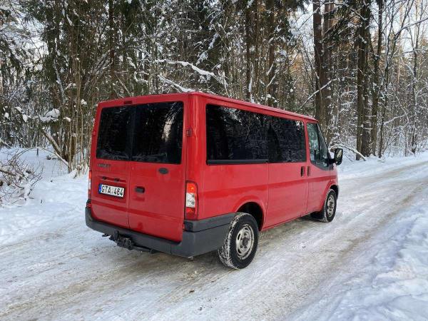 Red Ford Transit 2006 in Vilnius, with an engine capacity of 2.20 L and mileage of 232 thousand km for 4200 €, photo 3 on AUTOMOTO.COM.LV