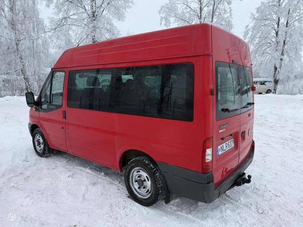 Red Ford Transit 2007 in Skaudvile, with an engine capacity of 2.20 L and mileage of 236 thousand km for 4700 €, photo 4 on AUTOMOTO.COM.LV