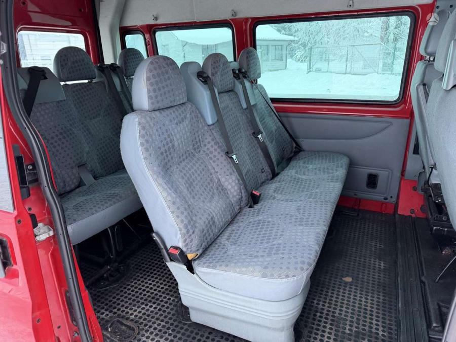 Red Ford Transit 2007 in Skaudvile, with an engine capacity of 2.20 L and mileage of 236 thousand km for 4700 €, photo 9 on AUTOMOTO.COM.LV