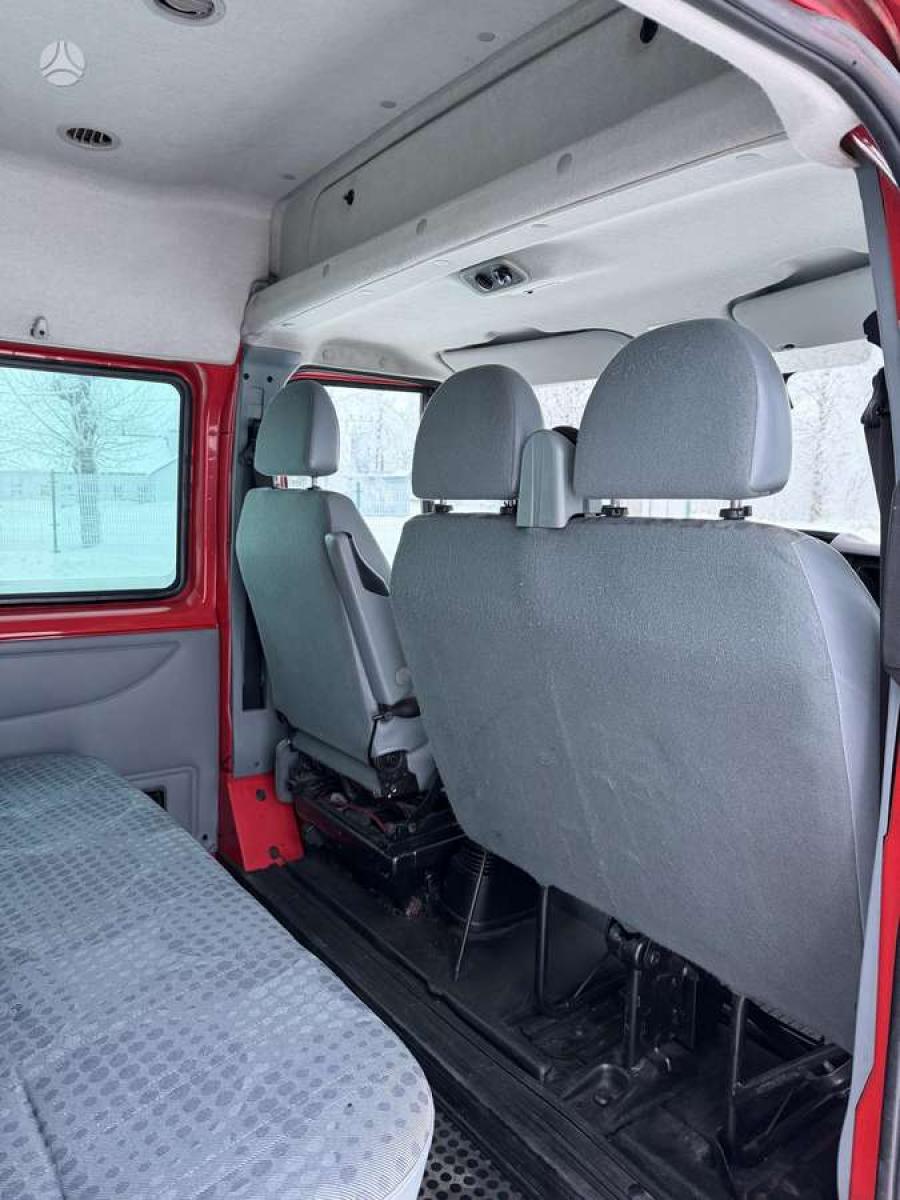 Red Ford Transit 2007 in Skaudvile, with an engine capacity of 2.20 L and mileage of 236 thousand km for 4700 €, photo 11 on AUTOMOTO.COM.LV