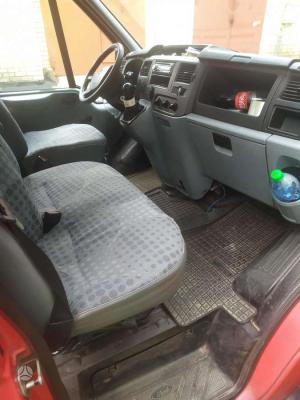 Red Ford Transit 2007 in Visaginas, with an engine capacity of 2.20 L and mileage of 630 thousand km for 3500 €, photo 11 on AUTOMOTO.COM.LV