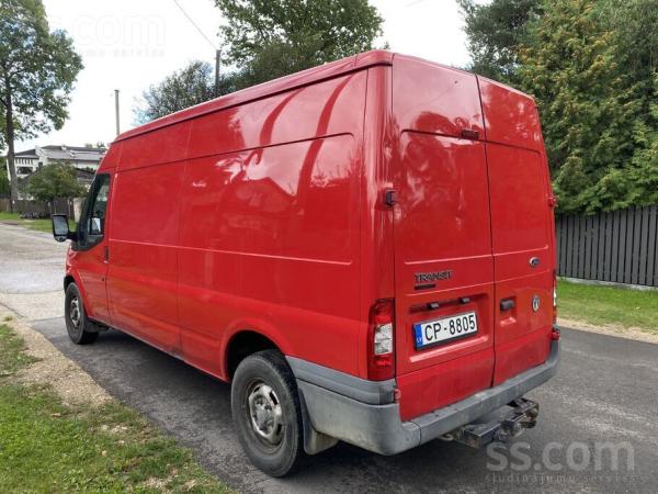 Red Ford Transit 2007 in Riga, with an engine capacity of 2.40 L and mileage of 214 thousand km for 2950 €, photo 3 on AUTOMOTO.COM.LV