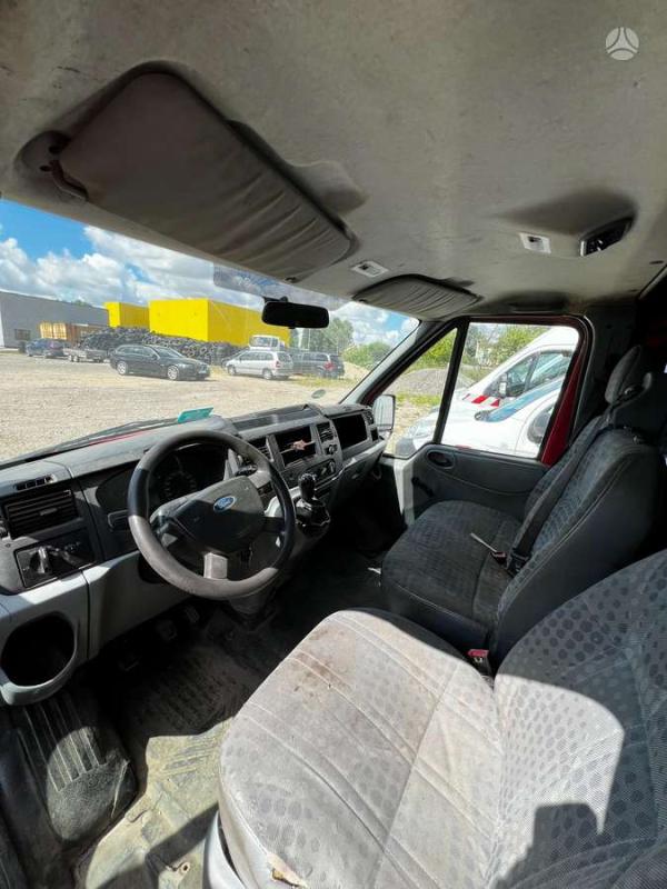 Sarkans Ford Transit 2008 Jonava, ar dzinēja tilpumu 2.20 L un nobraukumu 285 tūkst. km par 2100 €, foto 9 vietnē AUTOMOTO.COM.LV