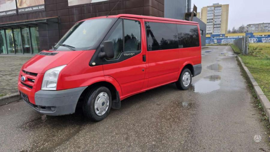 Sarkans Ford Transit 2010 Šauļi, ar dzinēja tilpumu 2.20 L un nobraukumu 196 tūkst. km par 5300 €, foto 5 vietnē AUTOMOTO.COM.LV