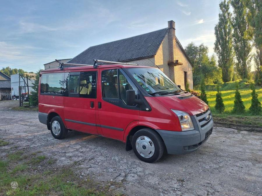 Red Ford Transit 2010 in Taurage, with an engine capacity of 2.20 L and mileage of 217 thousand km for 4000 €, photo 1 on AUTOMOTO.COM.LV