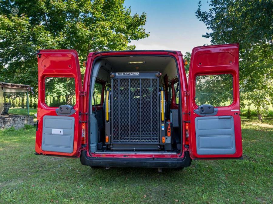 Sarkans Ford Transit 2011 Klaipėda, ar dzinēja tilpumu 2.20 L un nobraukumu 264 tūkst. km par 6500 €, foto 9 vietnē AUTOMOTO.COM.LV