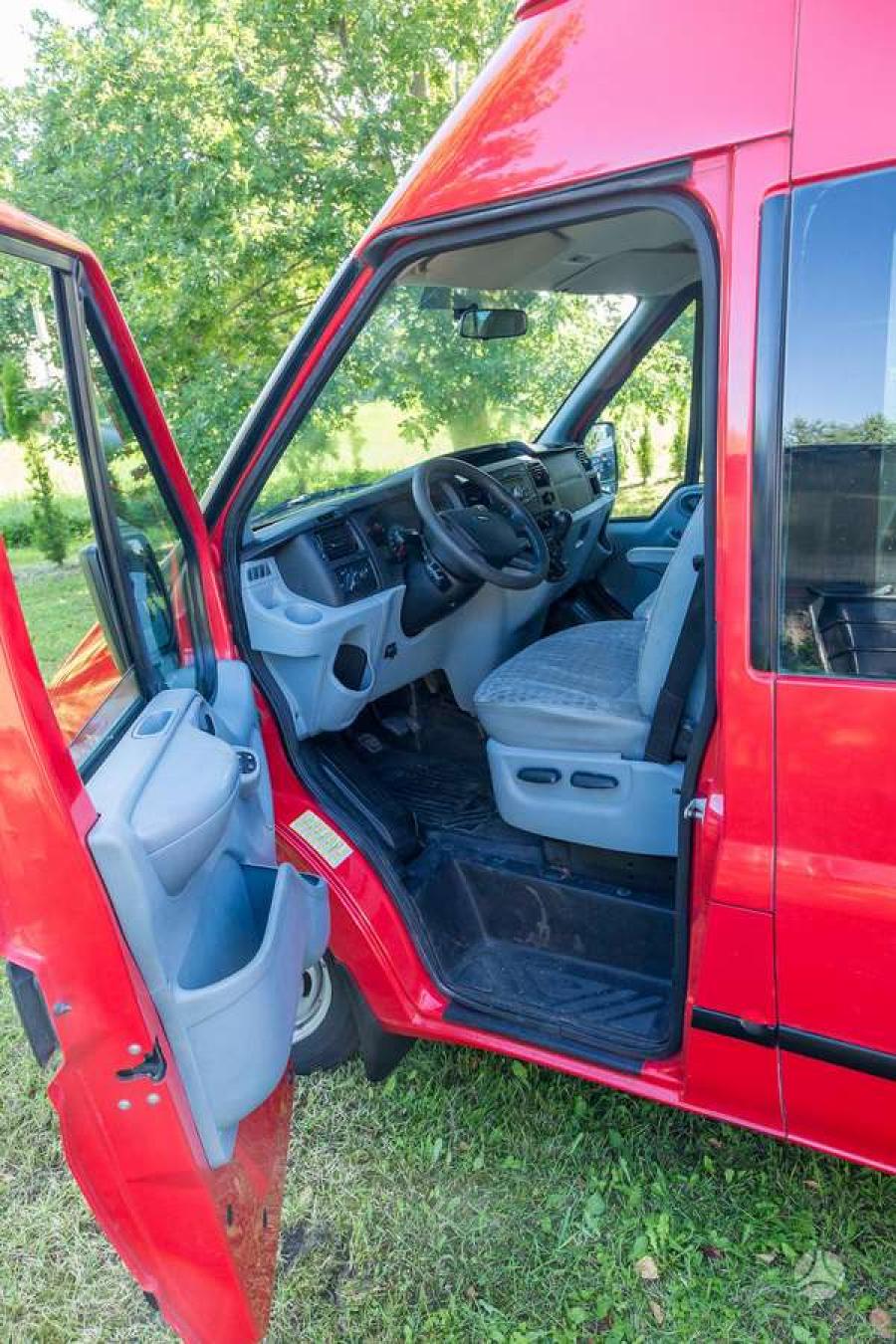 Sarkans Ford Transit 2011 Klaipėda, ar dzinēja tilpumu 2.20 L un nobraukumu 264 tūkst. km par 6500 €, foto 16 vietnē AUTOMOTO.COM.LV