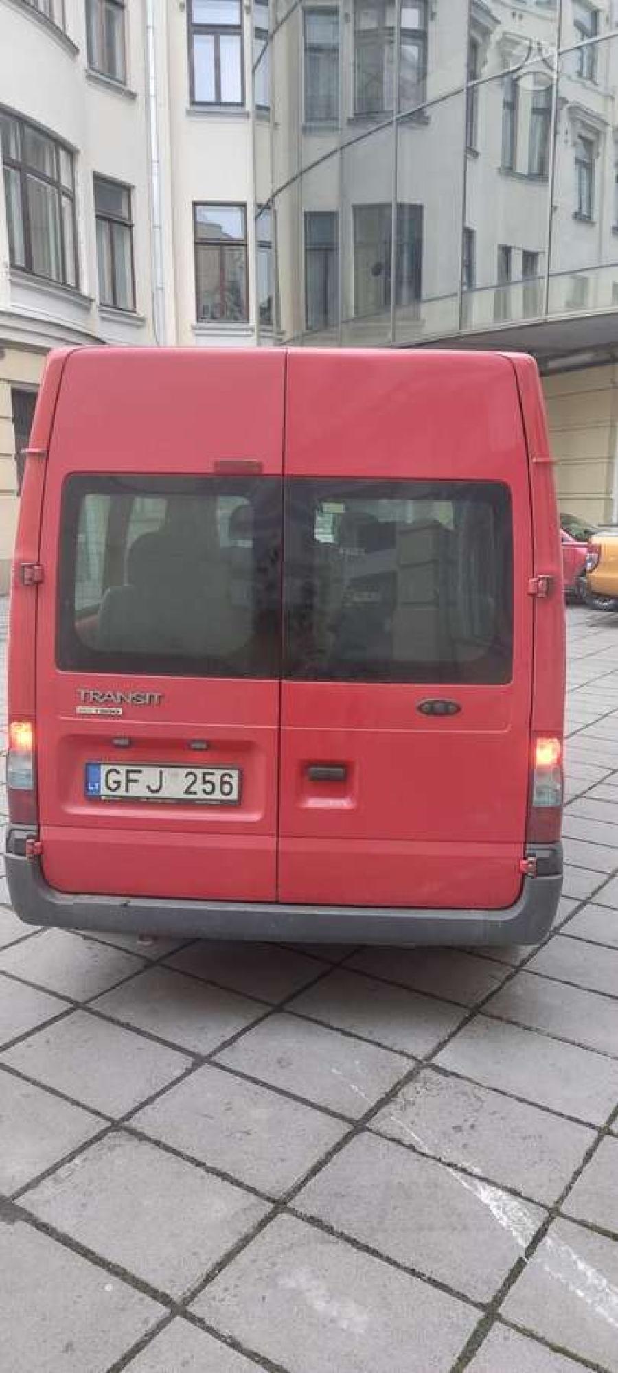 Red Ford Transit 2012 in Kaunas, with an engine capacity of 2.20 L and mileage of 228 thousand km for 3000 €, photo 3 on AUTOMOTO.COM.LV