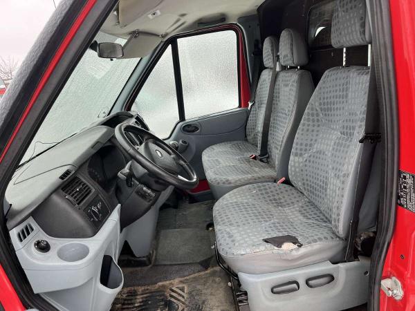 Sarkans Ford Transit 2012 Viļņa, ar dzinēja tilpumu 2.00 L un nobraukumu 280 tūkst. km par 2500 €, foto 8 vietnē AUTOMOTO.COM.LV