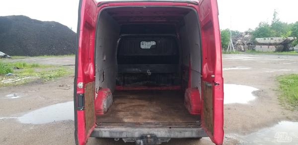Sarkans Ford Transit 2012 Viļņa, ar dzinēja tilpumu 2.20 L un nobraukumu 322 tūkst. km par 2900 €, foto 2 vietnē AUTOMOTO.COM.LV