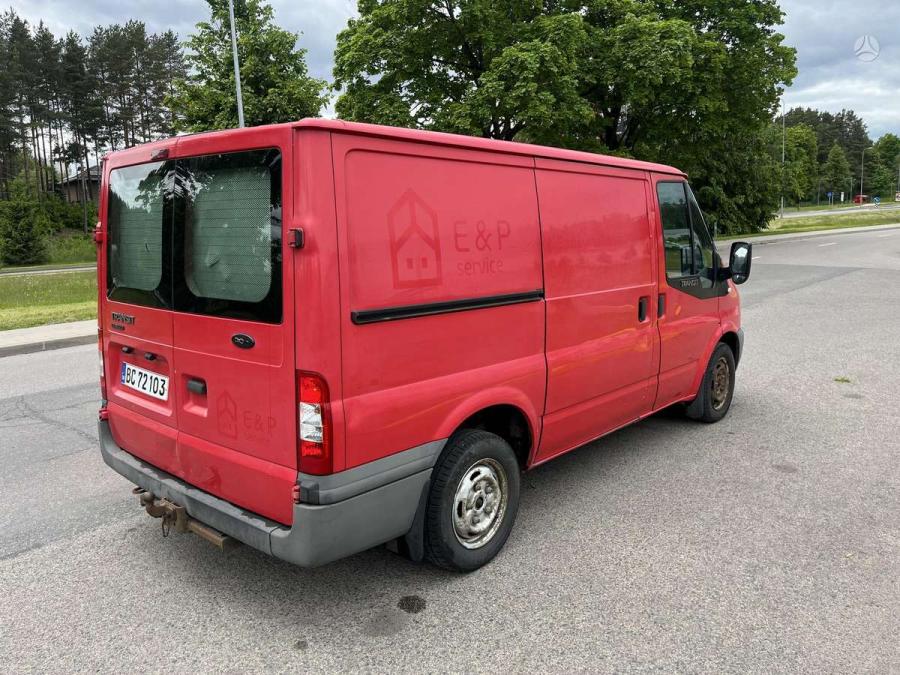 Red Ford Transit 2012 in Vilnius, with an engine capacity of 2.20 L and mileage of 2800 thousand km for 2900 €, photo 4 on AUTOMOTO.COM.LV