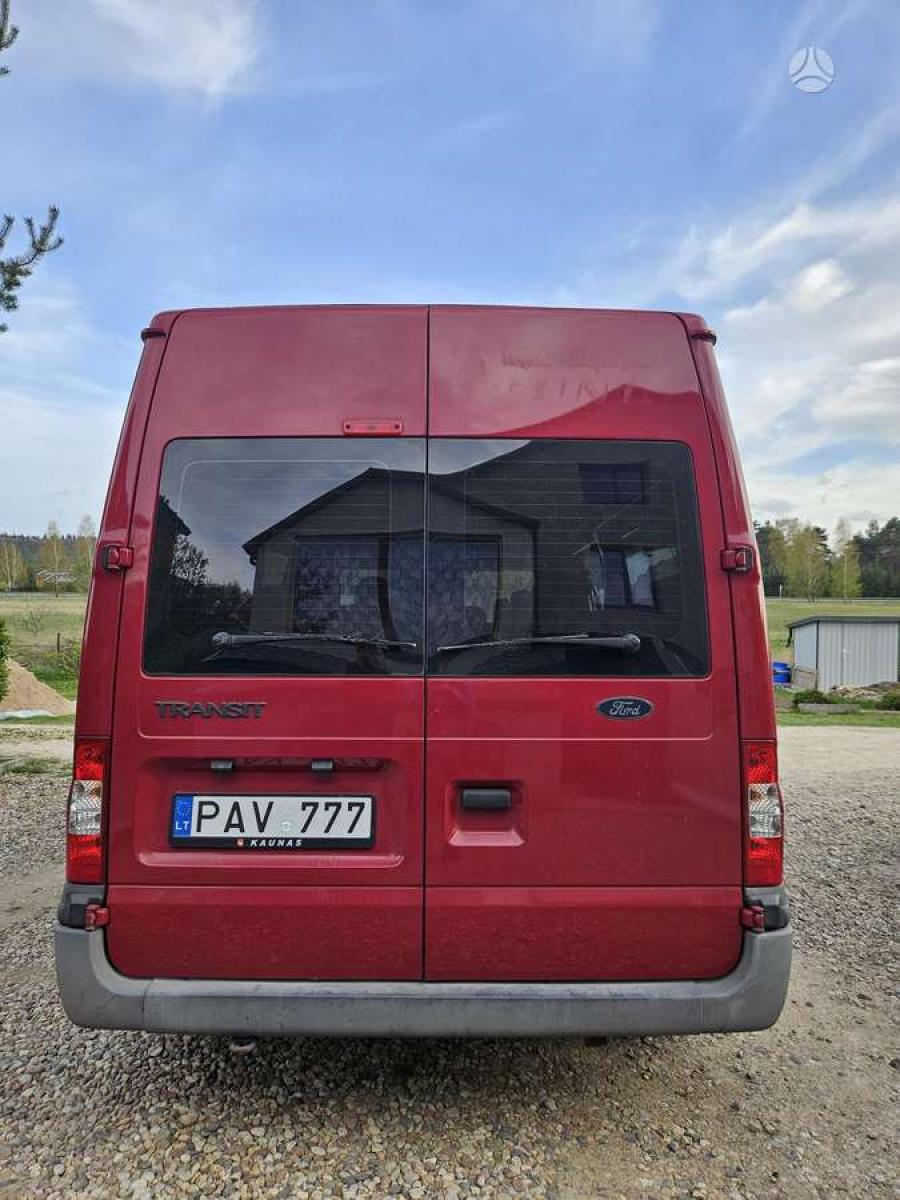 Red Ford Transit 2012 in Kaunas, with an engine capacity of 2.20 L and mileage of 485 thousand km for 7800 €, photo 7 on AUTOMOTO.COM.LV