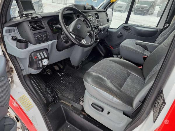Sarkans Ford Transit 2013 Marijampole, ar dzinēja tilpumu 0.00 L un nobraukumu 369 tūkst. km par 4450 €, foto 7 vietnē AUTOMOTO.COM.LV