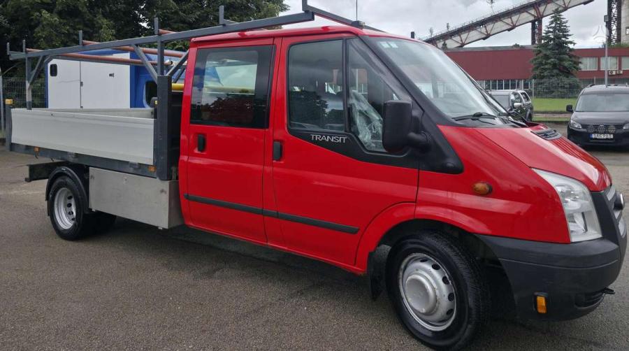 Sarkans Ford Transit 2013 Marijampole, ar dzinēja tilpumu 2.20 L un nobraukumu 136 tūkst. km par 9550 €, foto 4 vietnē AUTOMOTO.COM.LV