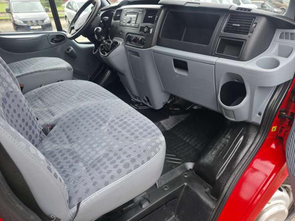 Red Ford Transit 2013 in Marijampole, with an engine capacity of 2.20 L and mileage of 136 thousand km for 9550 €, photo 10 on AUTOMOTO.COM.LV