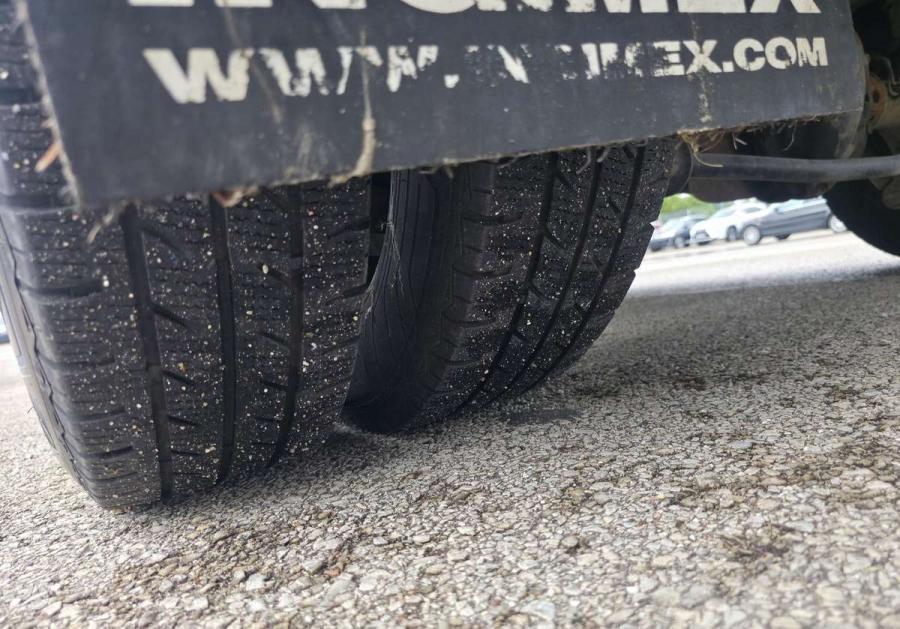 Sarkans Ford Transit 2013 Marijampole, ar dzinēja tilpumu 2.20 L un nobraukumu 136 tūkst. km par 9550 €, foto 16 vietnē AUTOMOTO.COM.LV