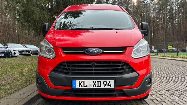 Red Ford Transit 2014 in Vilnius, with an engine capacity of 2.20 L and mileage of 255 thousand km for 7700 €, photo 2 on AUTOMOTO.COM.LV